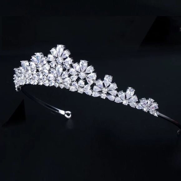 Accessories | The Sunflower Tiara | Poshmark